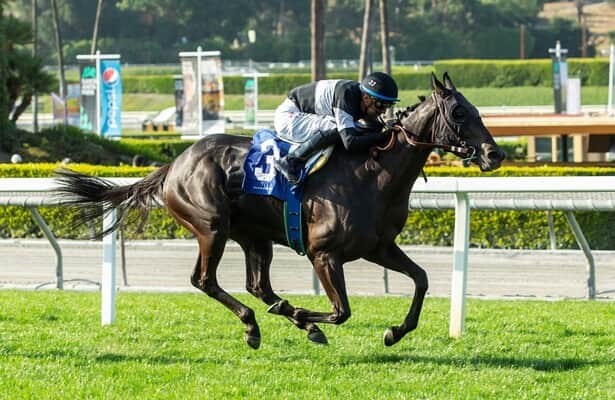 Santa Anita: Canoodling leads from gate to wire in Wilshire