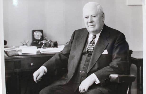 Winn elected to Hall of Fame as 2017 Pillar of the Turf selection