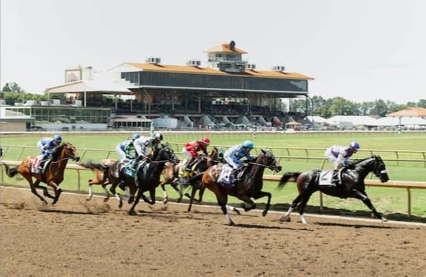 Ellis Park handle rises 20 percent; Torres wins riding title