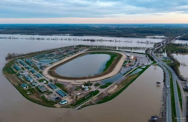 Kentucky flooding surrounds Ellis Park with water