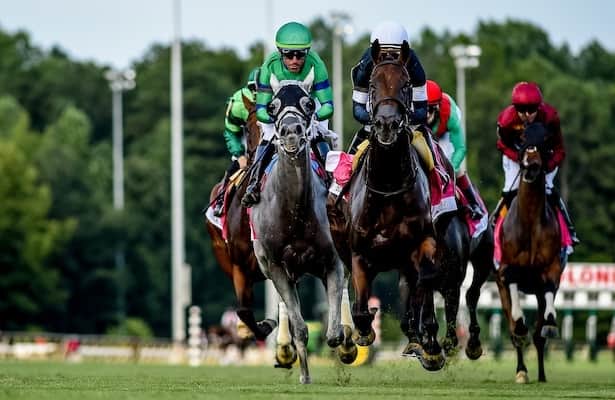 Sunday works: Fev Rover returns, leads 11 graded winners