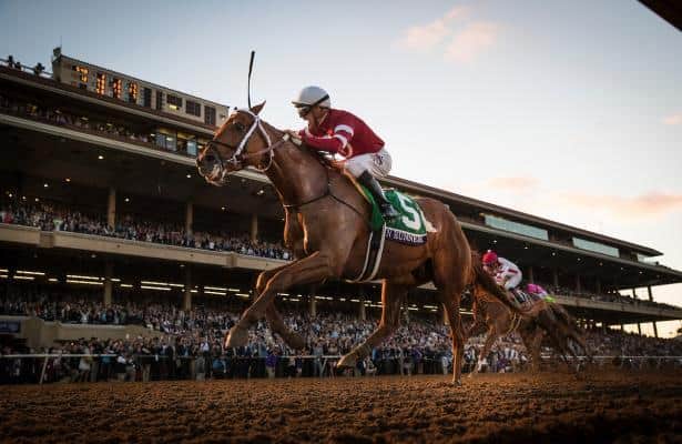 How racing photographers nab those epic stretch run shots