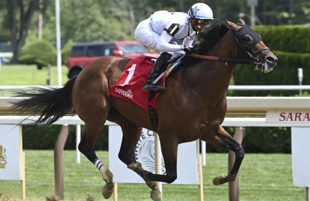 Saratoga: World Record leads from gate to wire in Amsterdam